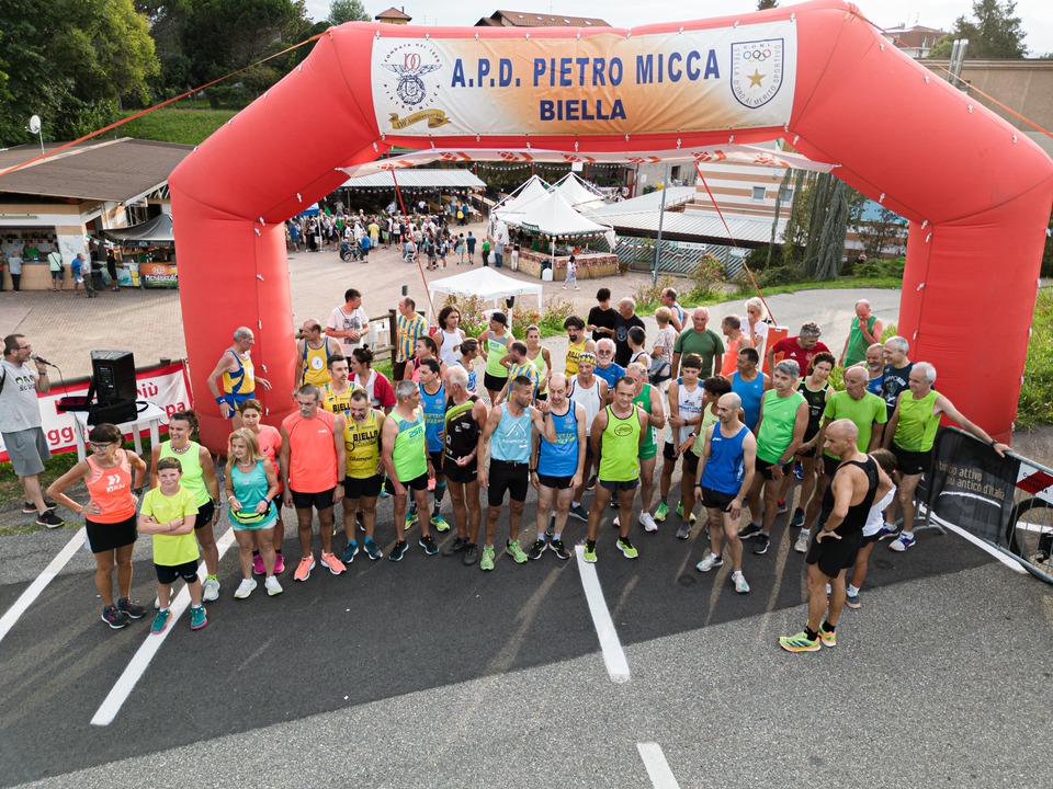 La carica dei 115 alla corsa di Lessona, tutti in pista a favore dell ...