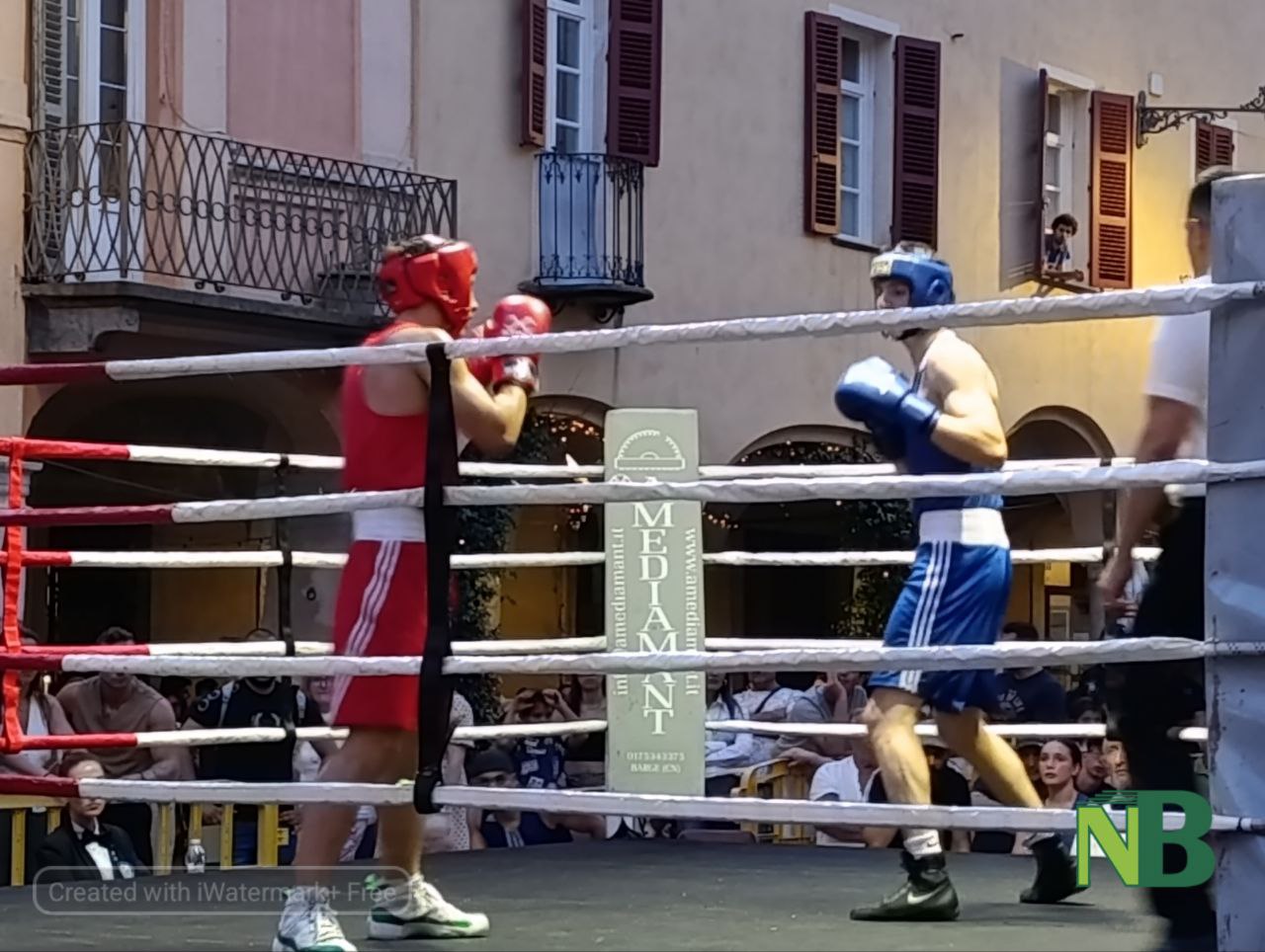 Boxe sotto le Stelle a Biella, emozioni e tante persone al Piazzo per ...