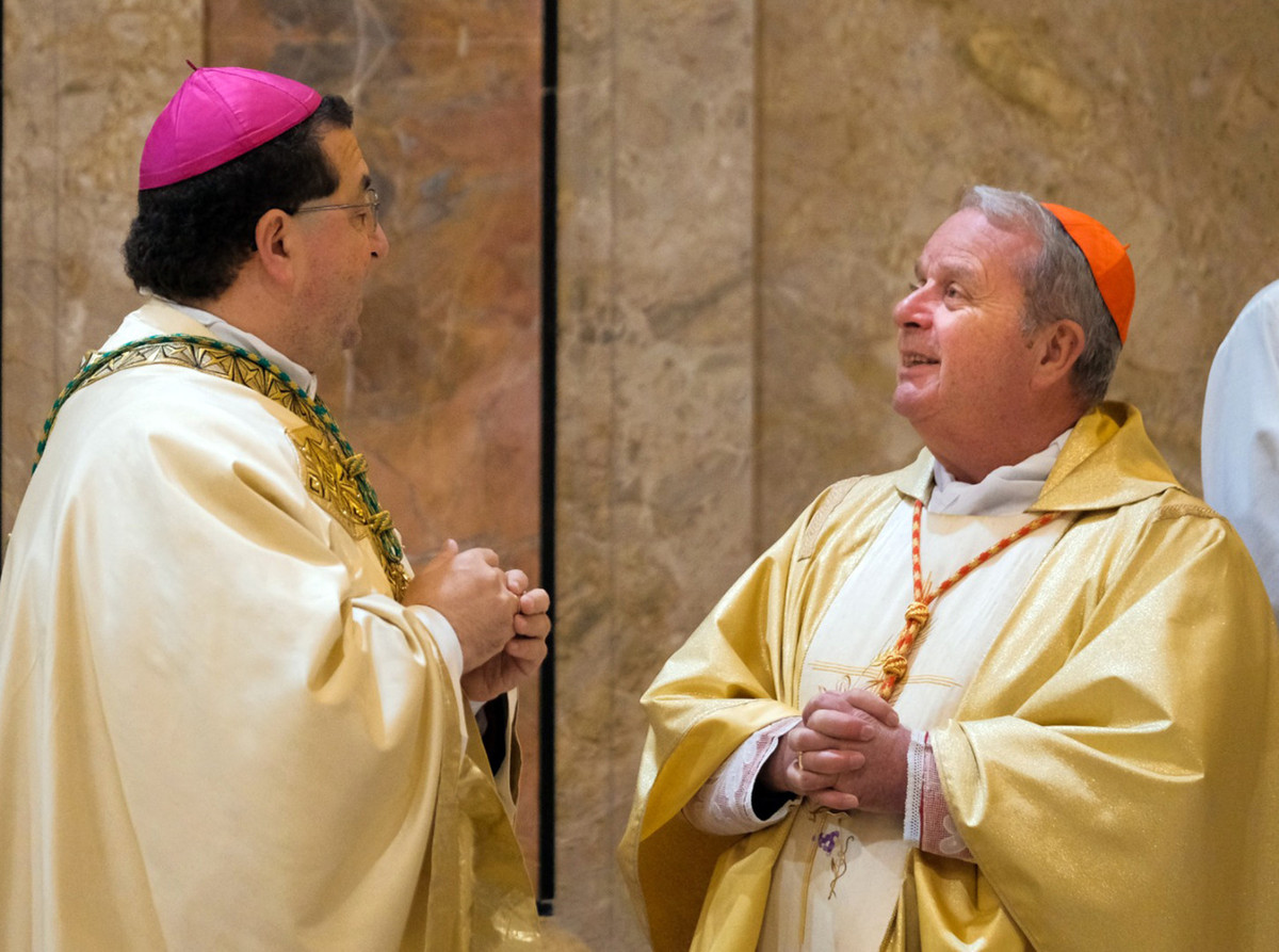 “Missa cantada” a “Nuraghe Chervu” con il cardinale Arrigo Miglio e il ...