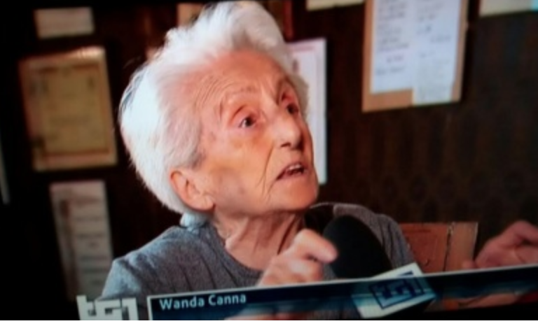 A Borgosesia il funerale della staffetta partigiana Wanda Canna ...