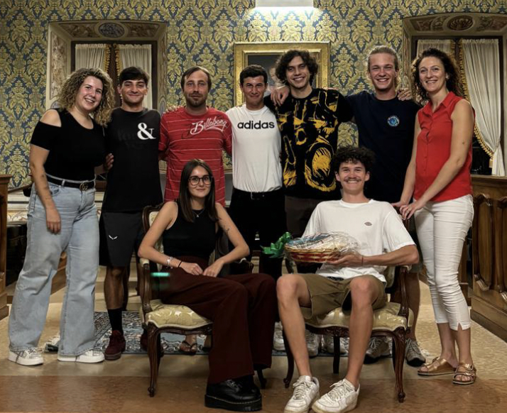 Masserano, un gruppo di giovani fa tappa a Montech a 20 anni esatti dal ...