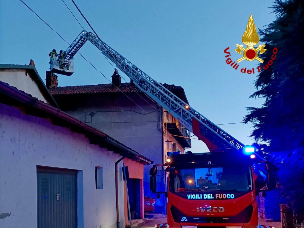 Viverone: Fuoco in una canna fumaria, risolto in breve l'intervento dei Vigili del Fuoco ...